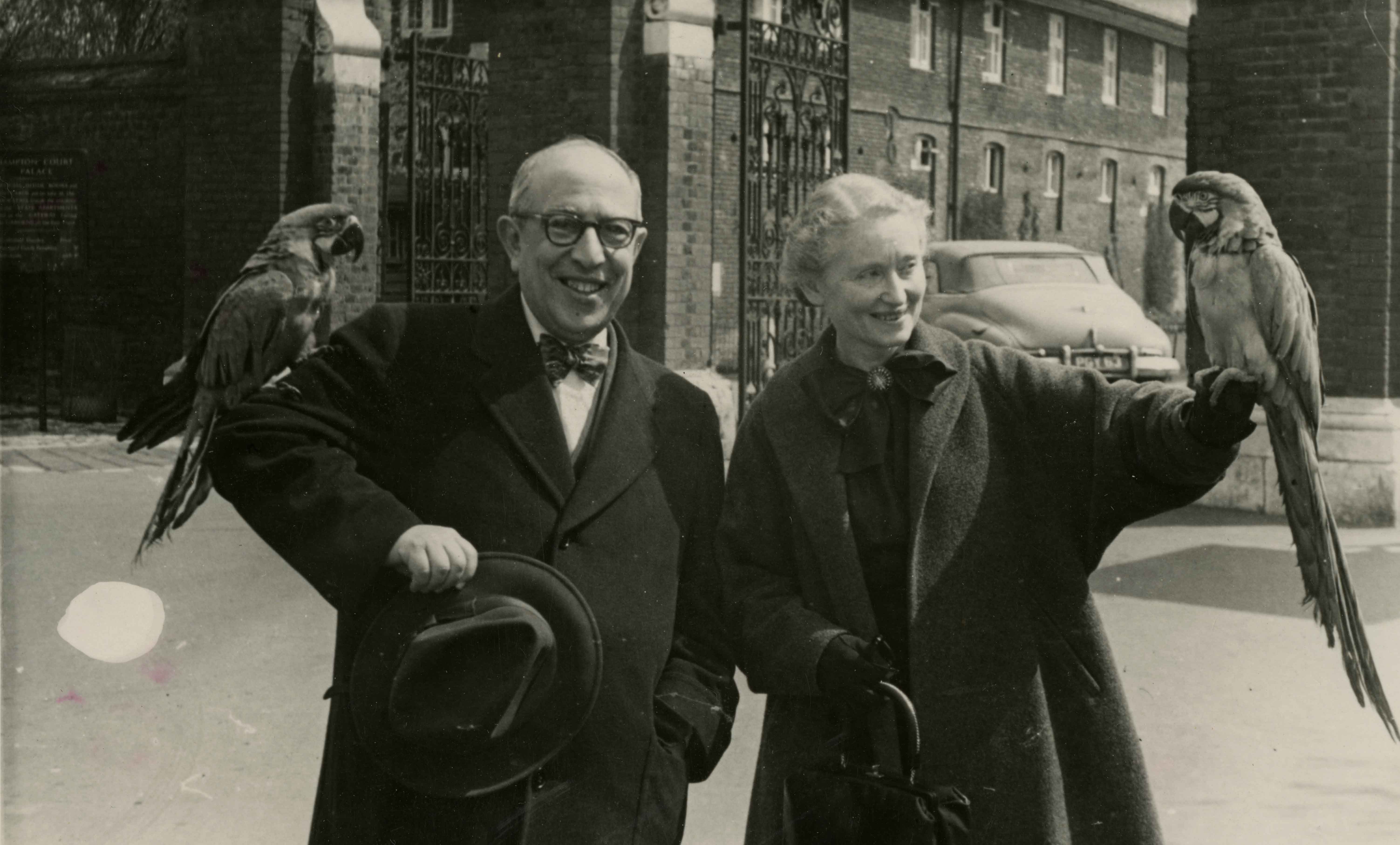 Reizensteins with parrots - Rauh Jewish Archives